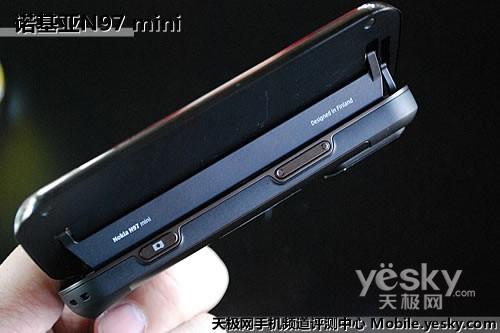 侧滑全键盘 诺基亚N97 Mini简要评测(2)_手机_科技时代_新浪网