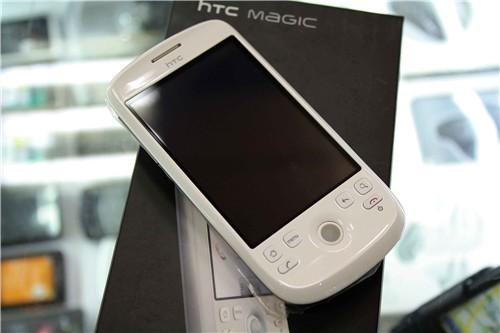 唯美白色小生 HTC智能手机G2仅1950元_手机_科技时代_新浪网