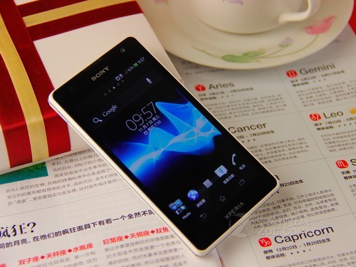 1300万像素拍照 索尼LT29i售价1800|索尼|Xperia|拍照_手机_新浪科技_新浪网