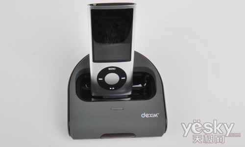 分享你的iPhone/iPod!苹果配件AV Dock体验_数码_科技时代_新浪网