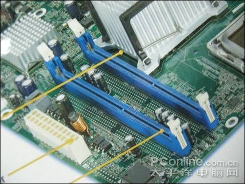 血拼780G INTEL原厂DG43NB低价杀到_硬件_科技时代_新浪网