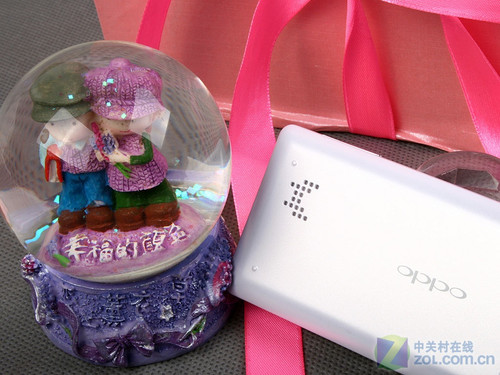 Ulike享自由 OPPO首款翻盖机A520图赏_手机_科技时代_新浪网