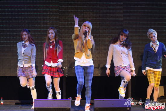 P.O.P CON华丽出道 上海引韩流新风尚(图)|P.O.P|CON_影音娱乐_新浪网